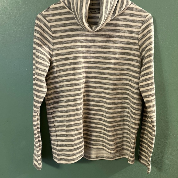 dylan | Tops | Dylan Graywhite Cowl Turtleneck Xs Usa | Poshmark